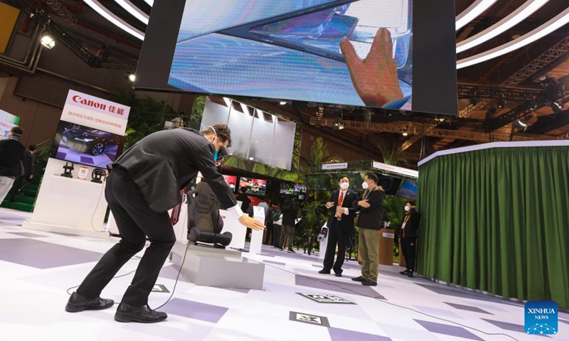 High-tech products and technologies exhibited during 5th CIIE - Global ...