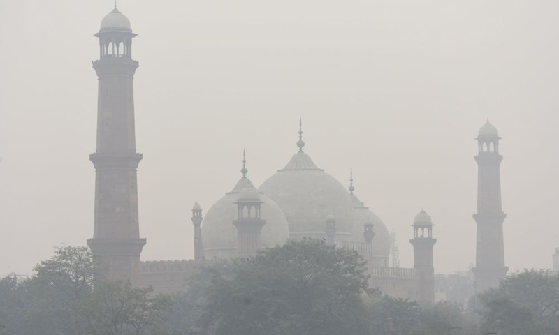 Heavy smog shrouds Lahore, Pakistan - Global Times