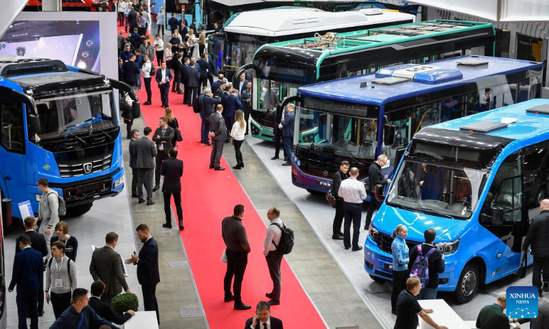 People visit international bus and coach show in Moscow - Global Times