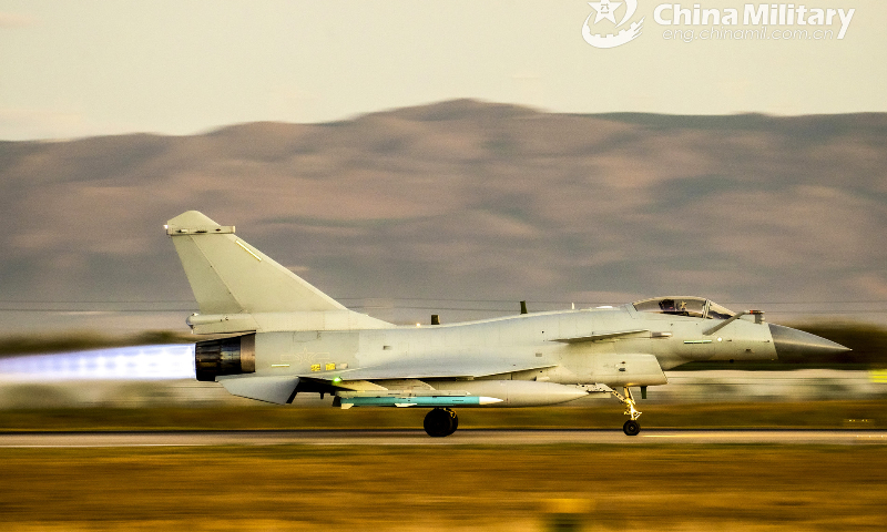 Fighter jets in round-the-clock flight training - Global Times