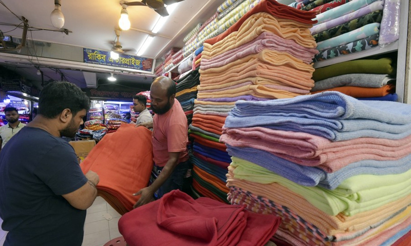 Chinese blankets sell like hotcakes in Bangladesh's markets - Global Times