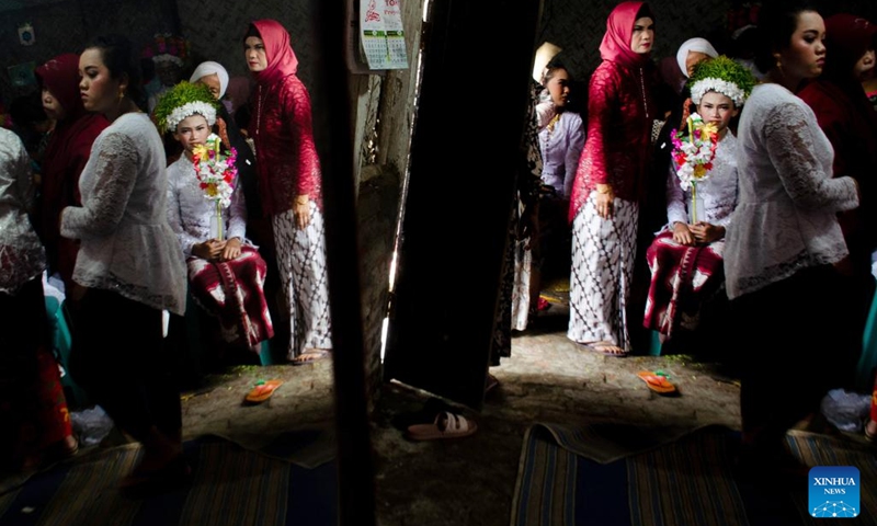 People participate in celebration for traditional Ngarot festival in ...