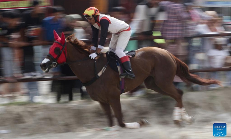 Highlights of traditional horse race in Indonesia - Global Times