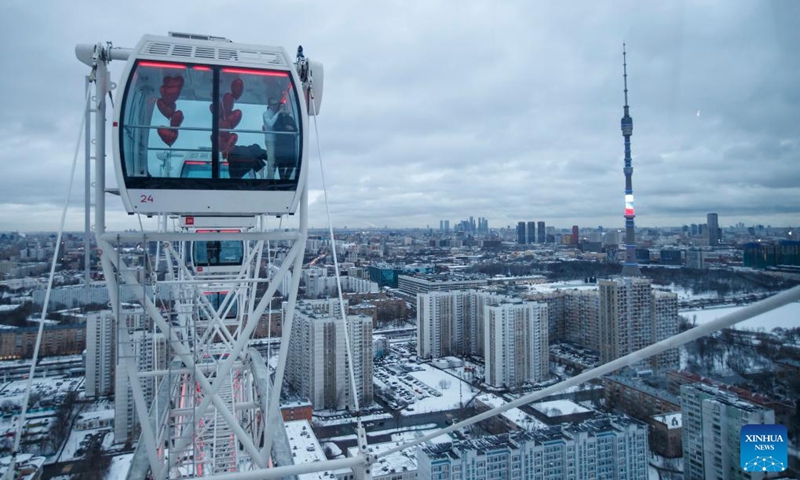 People celebrate Valentine's Day in Moscow, Russia - Global Times