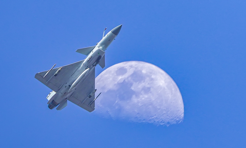 J-10 fighters take off for live-fire training - Global Times