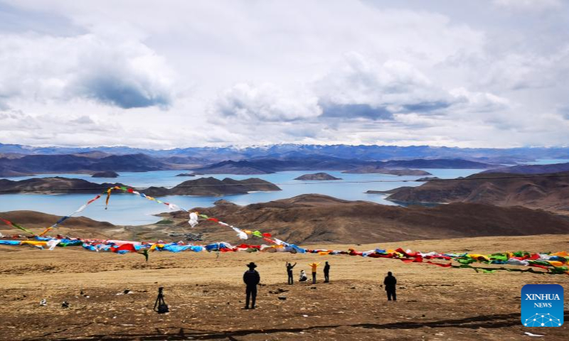 Scenery of Yamzbog Yumco Lake in China's Tibet - Global Times