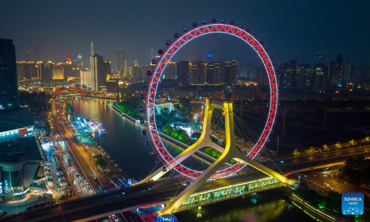 Tientsin Eye Ferris wheel renovated for upcoming Labor Day holiday ...