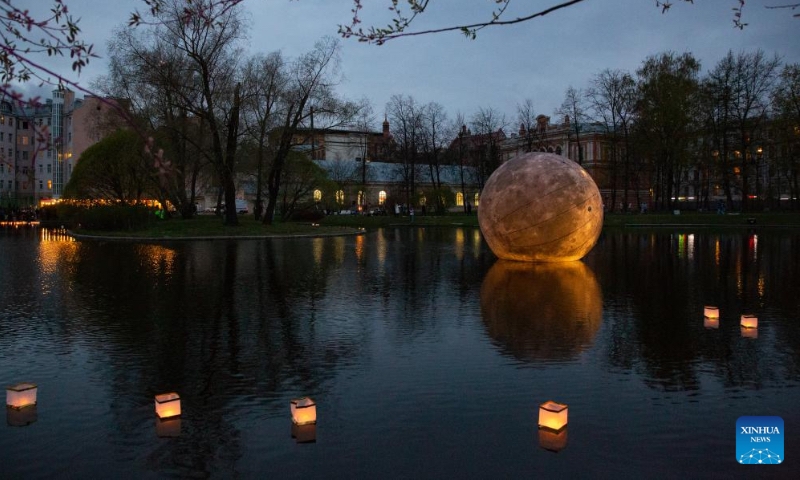 Dreamfest water lantern festival held in St. Petersburg - Global Times