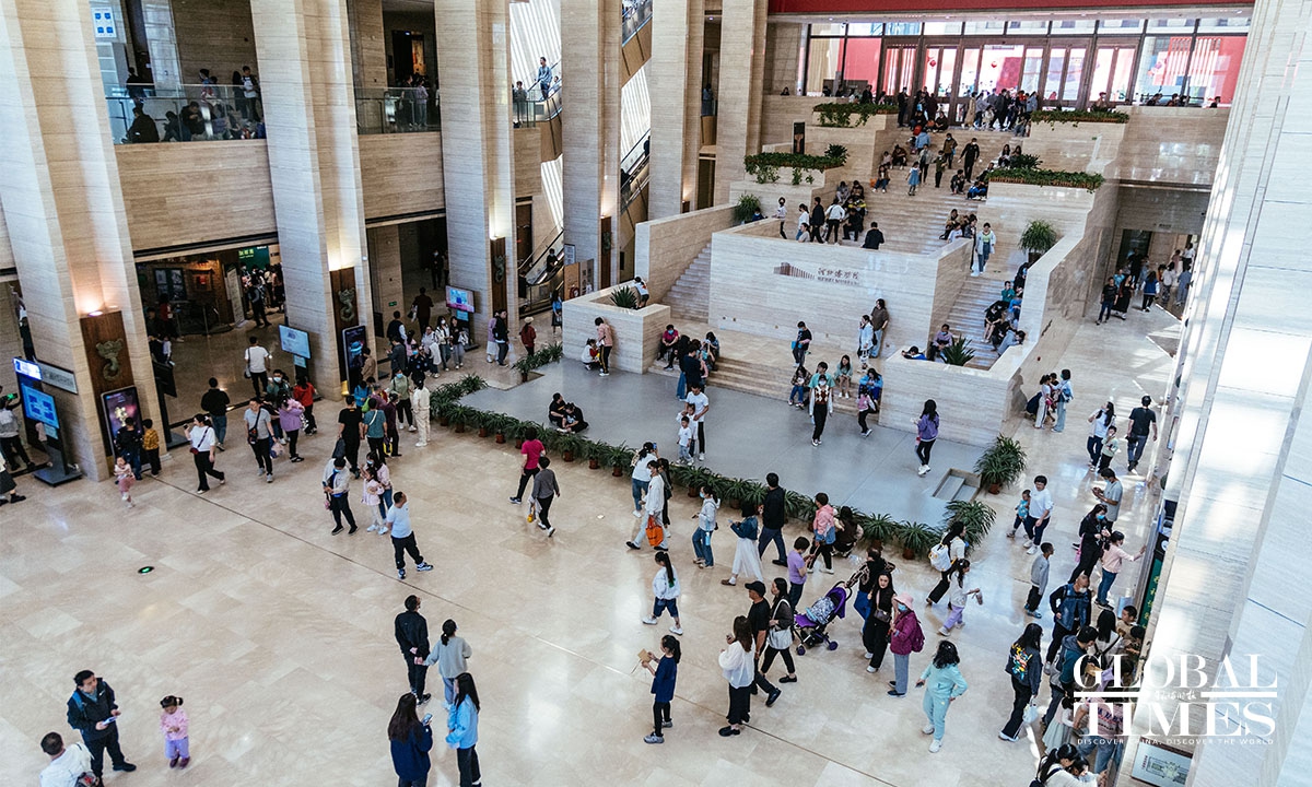 Tourists visit museums during May Day holidays - Global Times