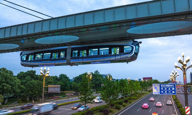Suspension monorail line undergoes running test in Wuhan, C China ...