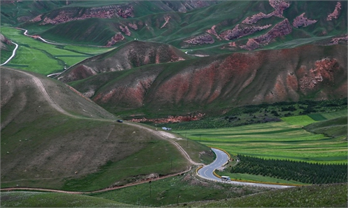 Chinese aerial remote sensing system obtains mountain, glacier ...