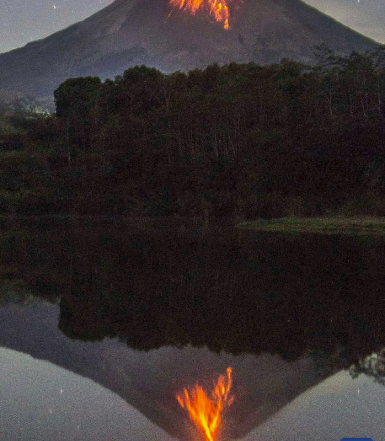 View of Mount Merapi volcano eruption - Global Times