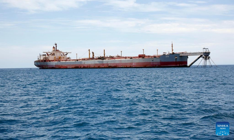 UN vessel arrives at moored oil tanker off Yemeni coast for rescue ...