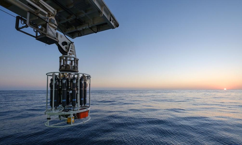 World's 1st int'l voyage to study Southern Ocean properties, nutrients ...