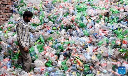 Pakistani PM emphasizes urgent need to combat plastic pollution on ...