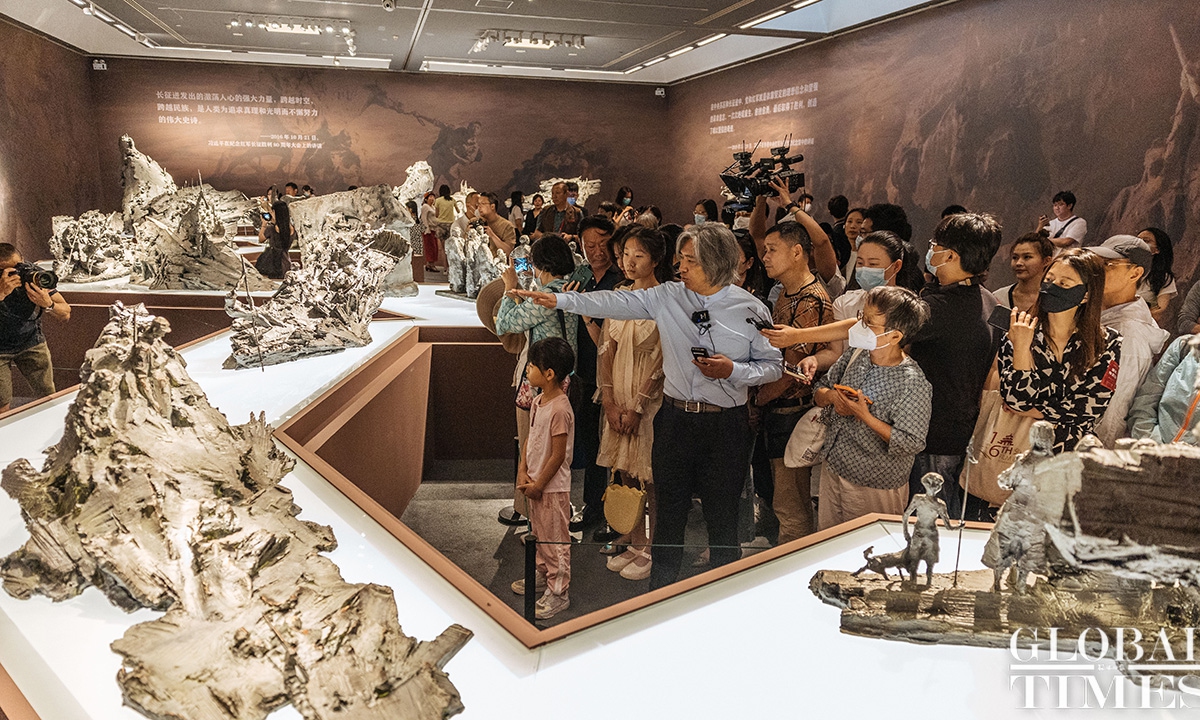 Museum hosts open day as director tours visitors - Global Times