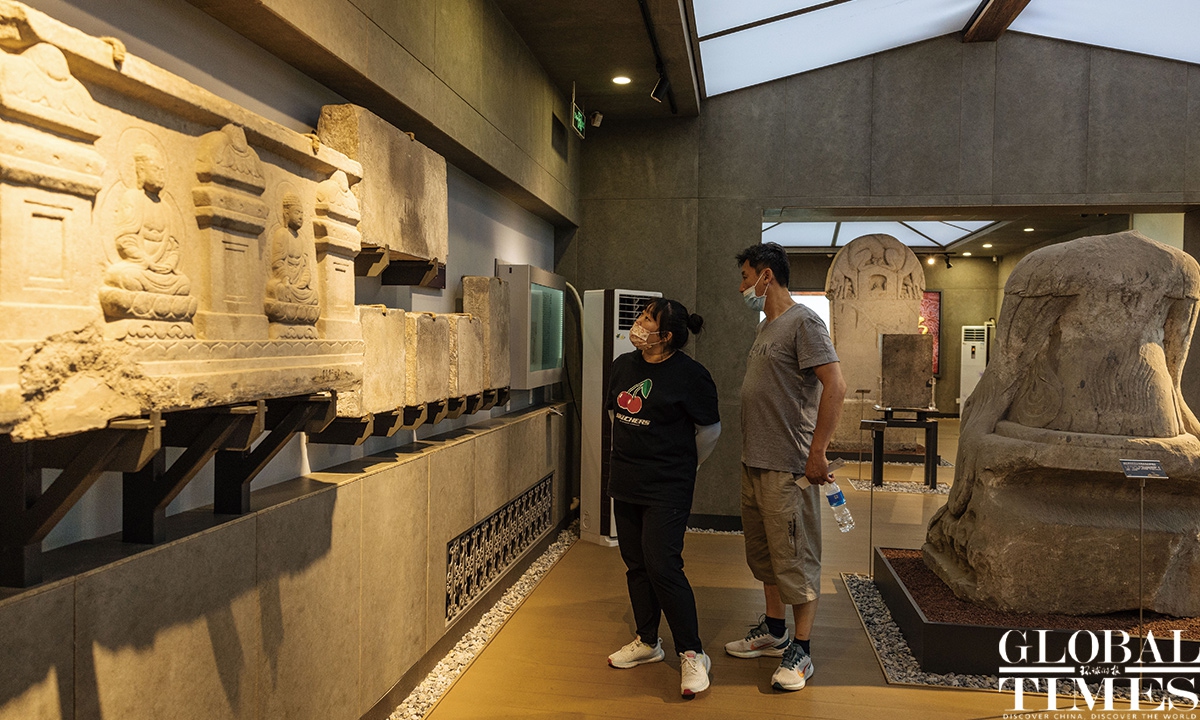 Beijing Stone Carving Art Museum holds a Dragon Boat Festival carnival ...