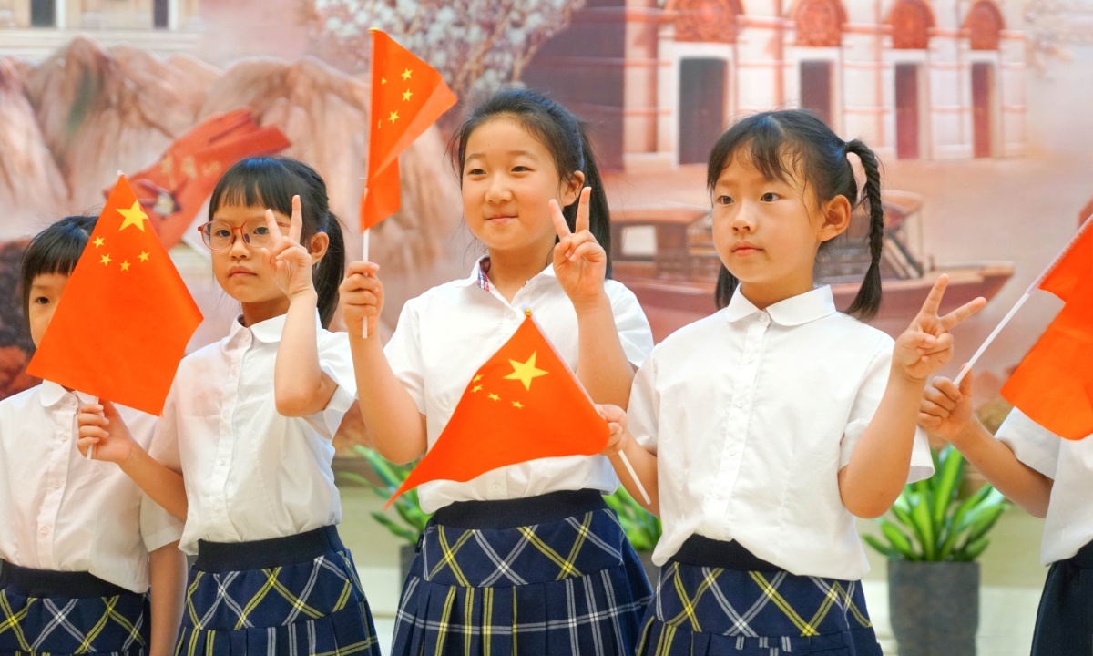 Book of CPC history published in 6 additional foreign languages ...
