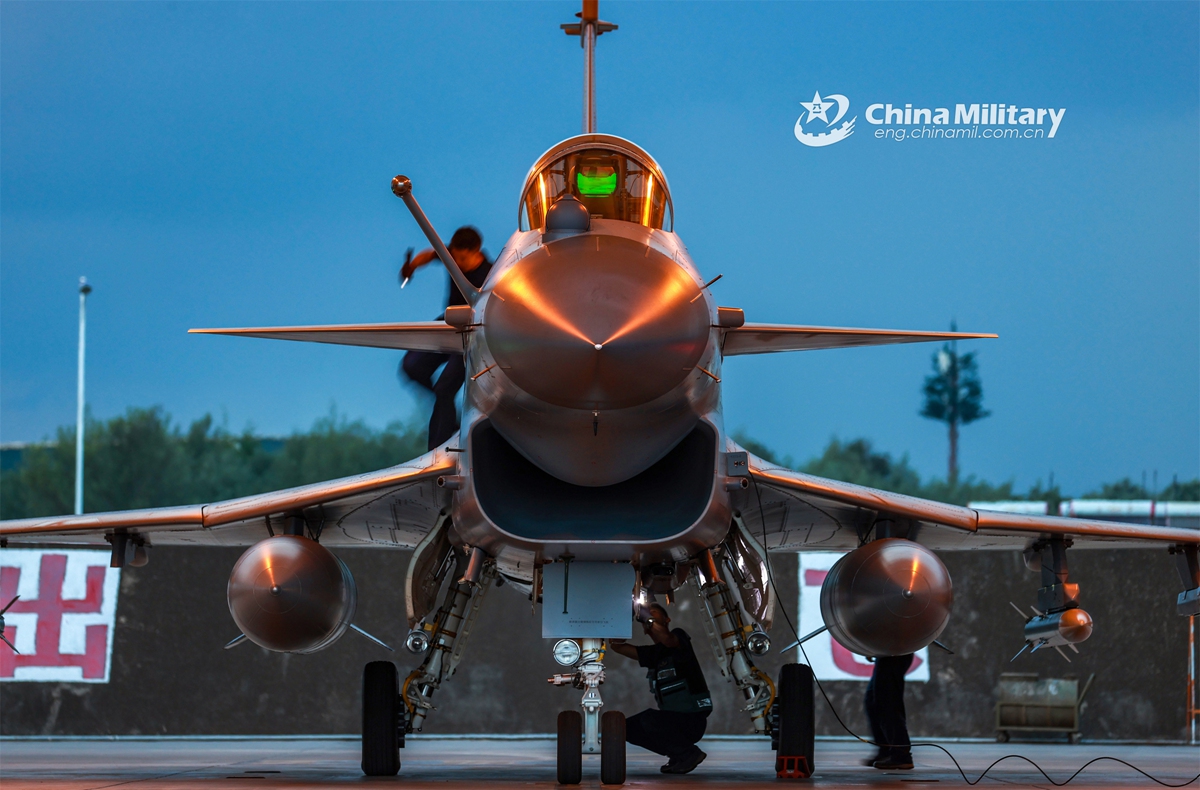 J-10 fighters leave for 24-hour flight training - Global Times