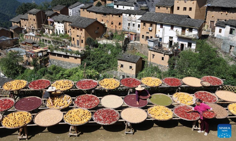 Villagers dry crops in Huangshan, E China's Anhui - Global Times
