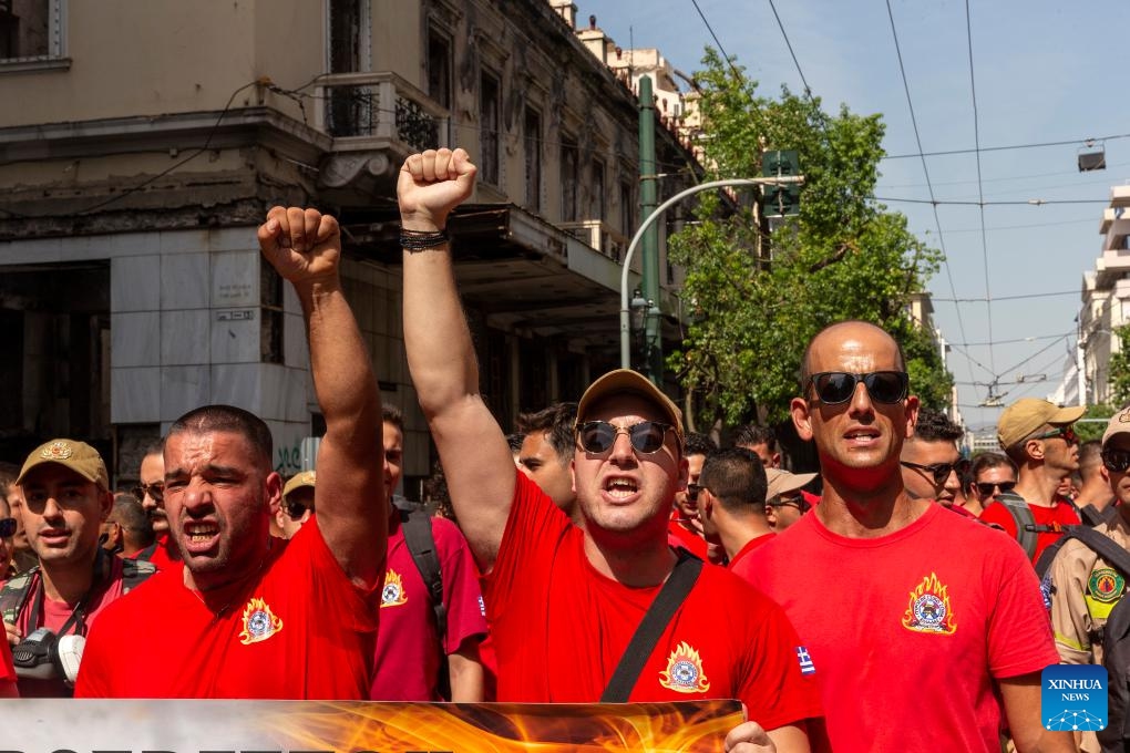 Greek workers strike against planned labor law changes - Global Times