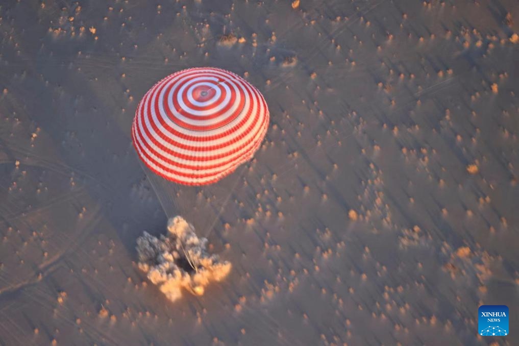 Shenzhou-16 return capsule touches down on Earth - Global Times
