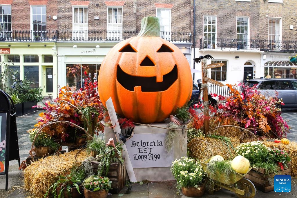 Halloween decorations displayed in London - Global Times