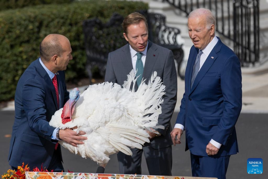 Biden attends National Thanksgiving Turkey Pardoning Ceremony at White ...