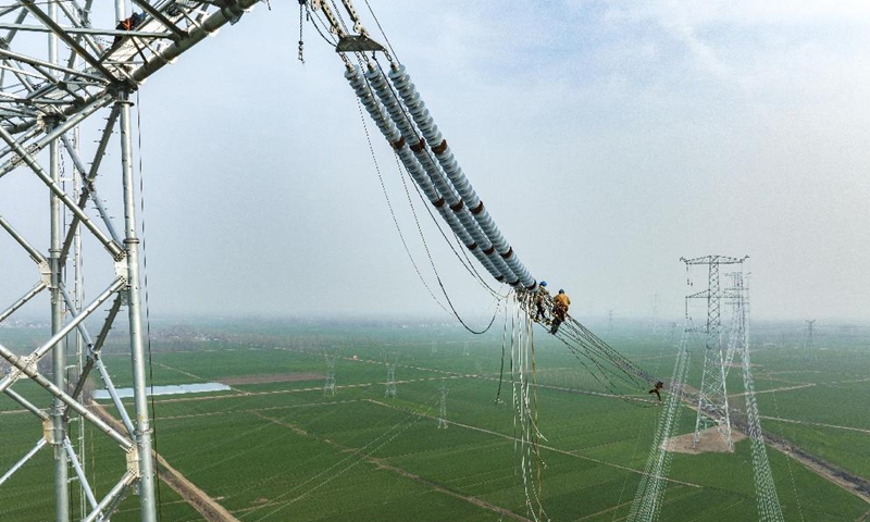 State Grid Zhumadian-Wuhan 1,000 kV UHV AC transmission project put ...