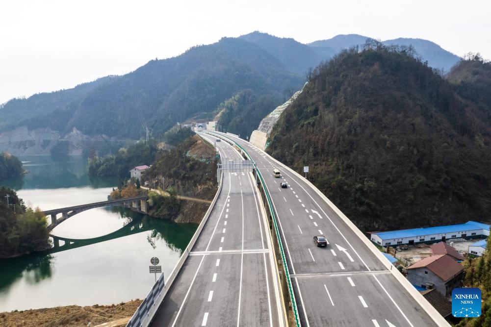 Guanzhuang-Xinhua expressway in China's Hunan officially put into ...