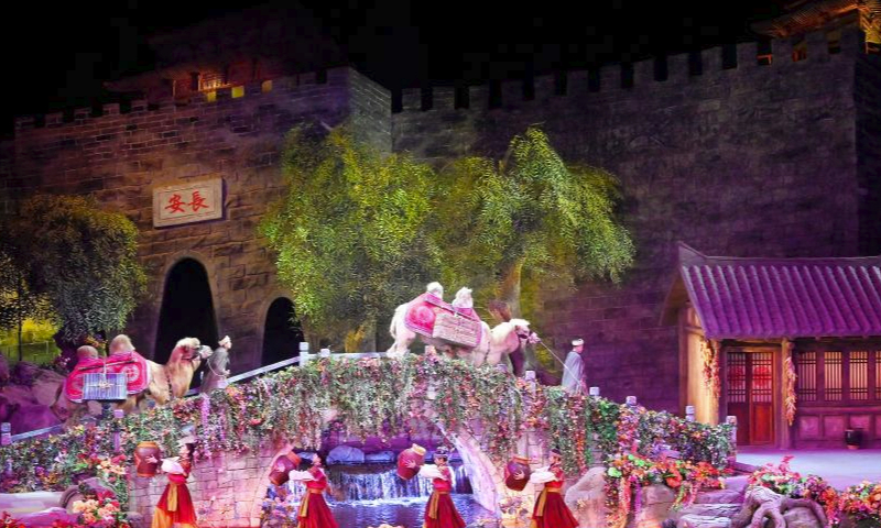 Live-action performance Legend of the Camel Bell staged in NW China ...