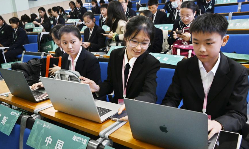 Middle school students participate in Model UN conference in Qingdao ...
