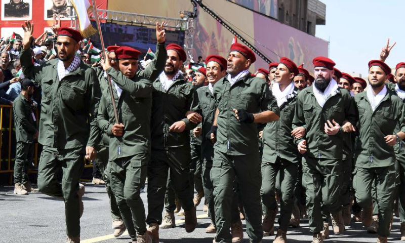 People march in military parade to mark Int'l Quds Day in Syria ...