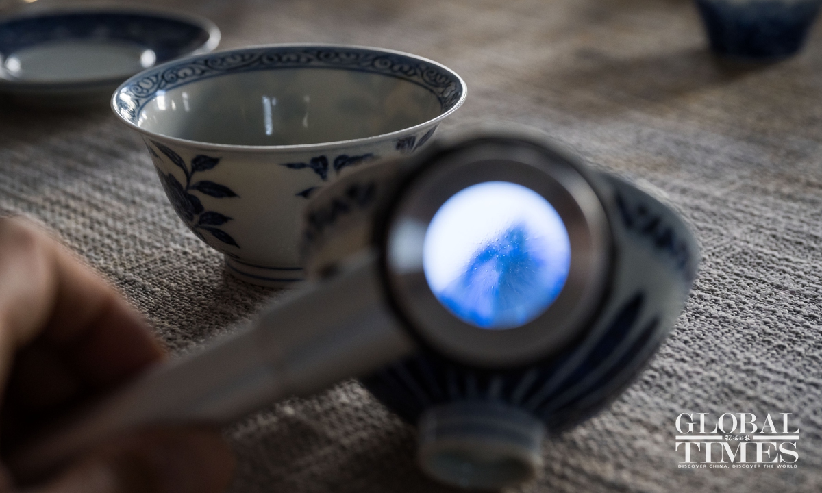 Porcelain-making artist dedicated in ceramics for decades - Global Times