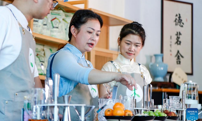 Tea mixologist brings Huangshan tea culture in vogue - Global Times