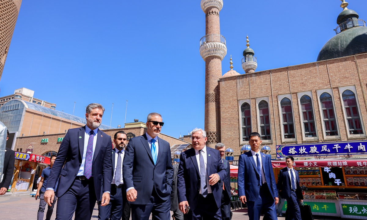 On-site exchanges - Global Times