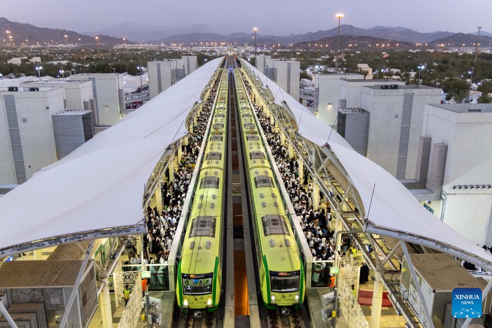 Chinese light rail delivers over 2 mln trips in Mecca for Hajj pilgrims ...