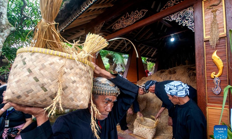 Indonesian people participate in Seren Taun festival - Global Times