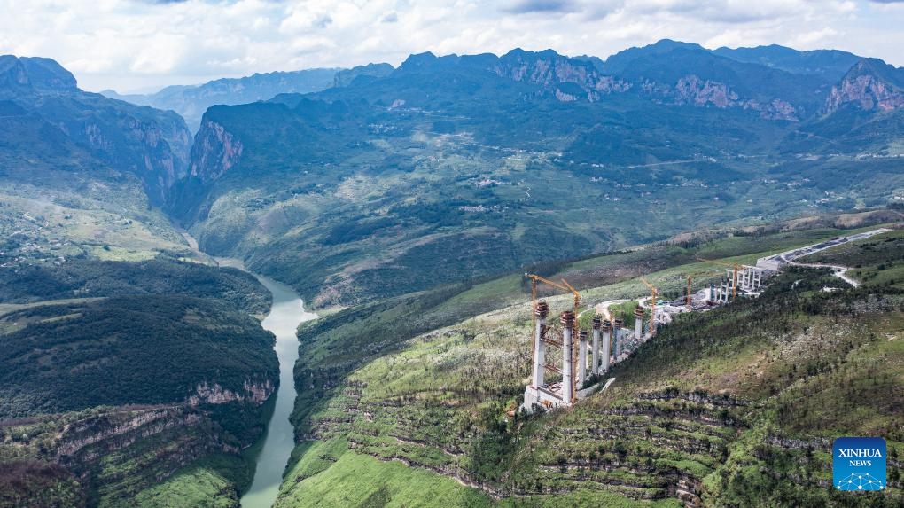 Tianmen grand bridge under construction in China's Guizhou - Global Times