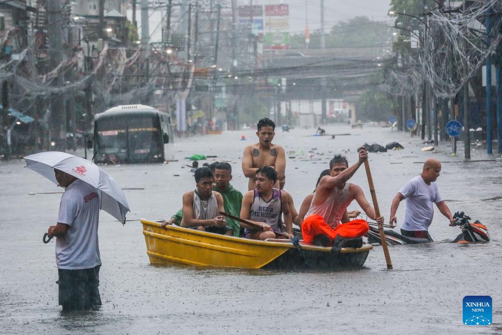 Typhoon buffets Philippines, killing at least 8 - Global Times