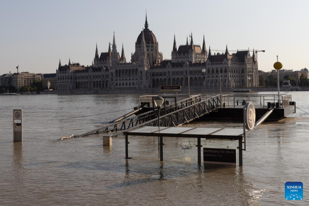 Floods hit Budapest, Hungary - Global Times