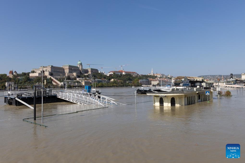 Floods hit Budapest, Hungary - Global Times