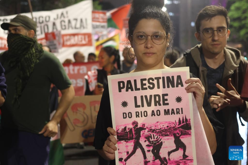 People gather in rally to support Palestinians in Sao Paulo, Brazil ...