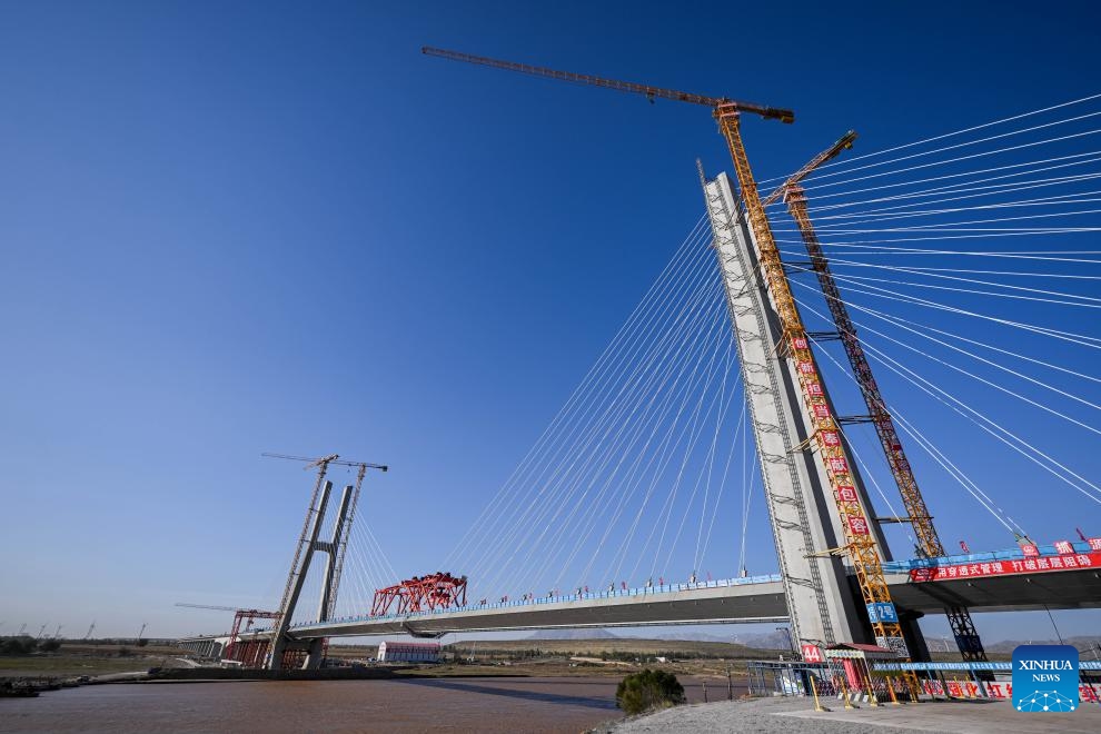 Wuhai Yellow River grand bridge in N China joined together - Global Times