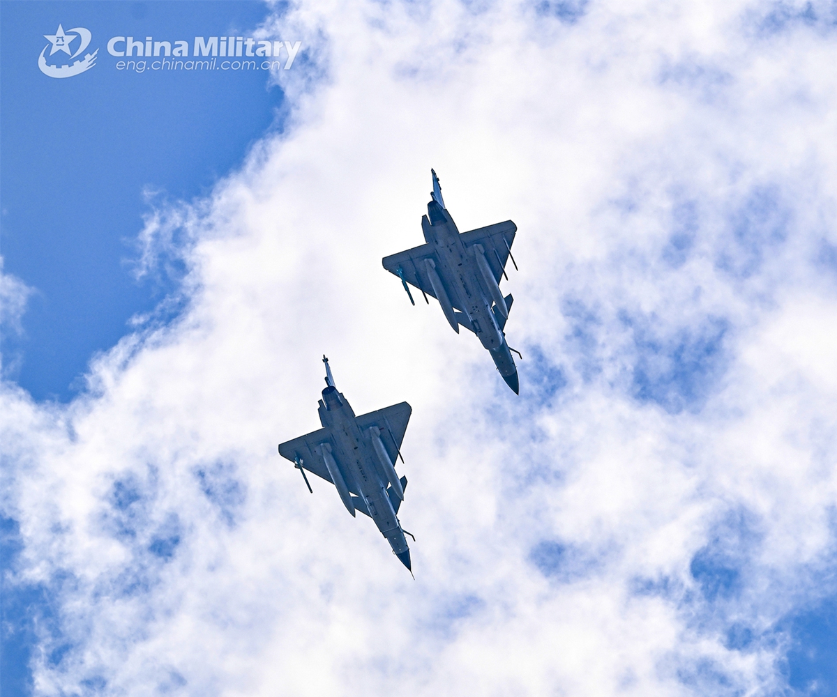 J-10 multi-role fighter jets participate in flight training - Global Times
