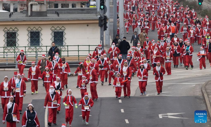 People participate in annual Santa Run in Budapest, Hungary - Global Times