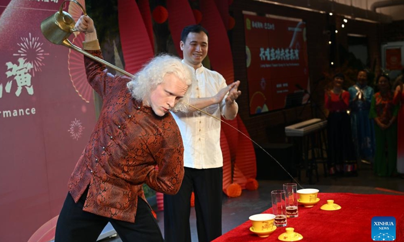 Chinese, foreign residents in Beijing's Chaoyang enjoy cultural ...