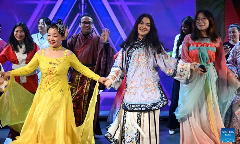 Chinese, foreign residents in Beijing's Chaoyang enjoy cultural ...