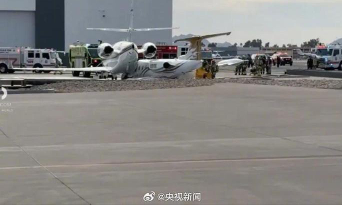1 dead, 3 hospitalized after two jets collide on airport runway in US ...