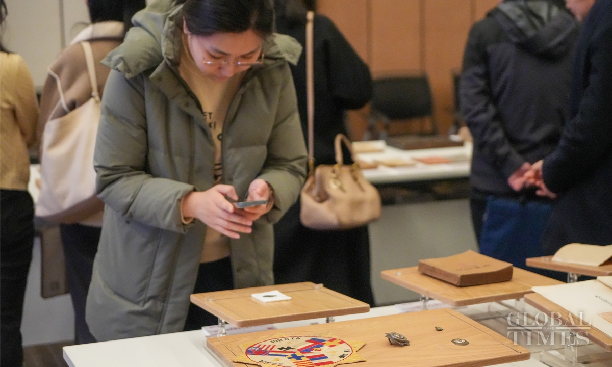 Newly collected revolutionary relics showcased at Memorial of 1st CPC ...